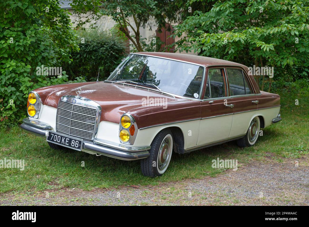 Old mercedes benz hi-res stock photography and images - Alamy