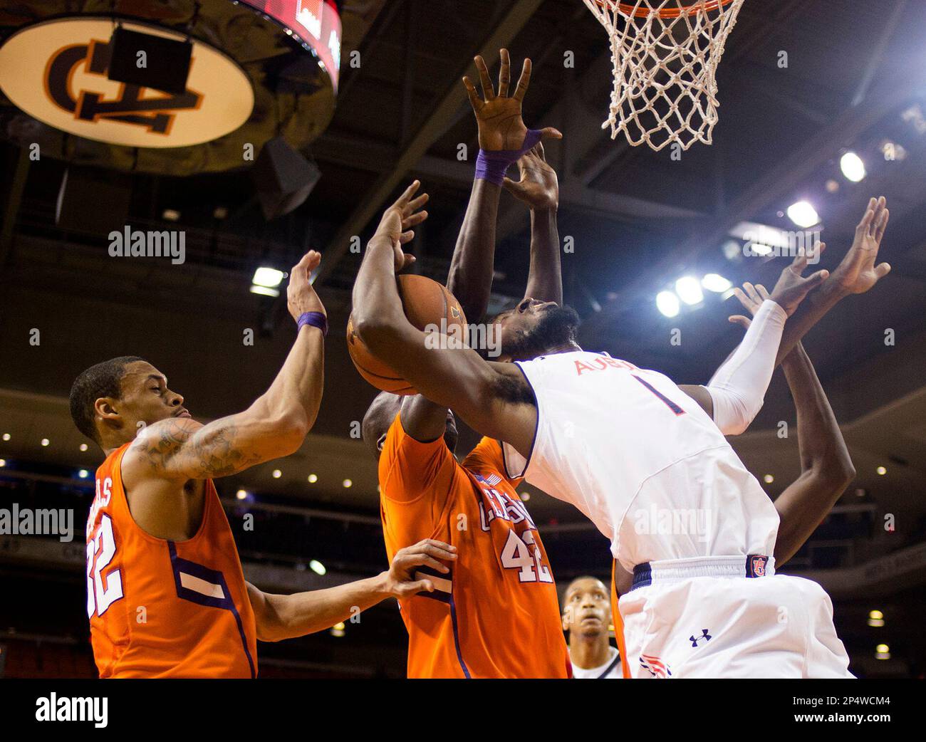 Auburn guard KT Harrell (1) is blocked by Clemson forward Ibrahim ...