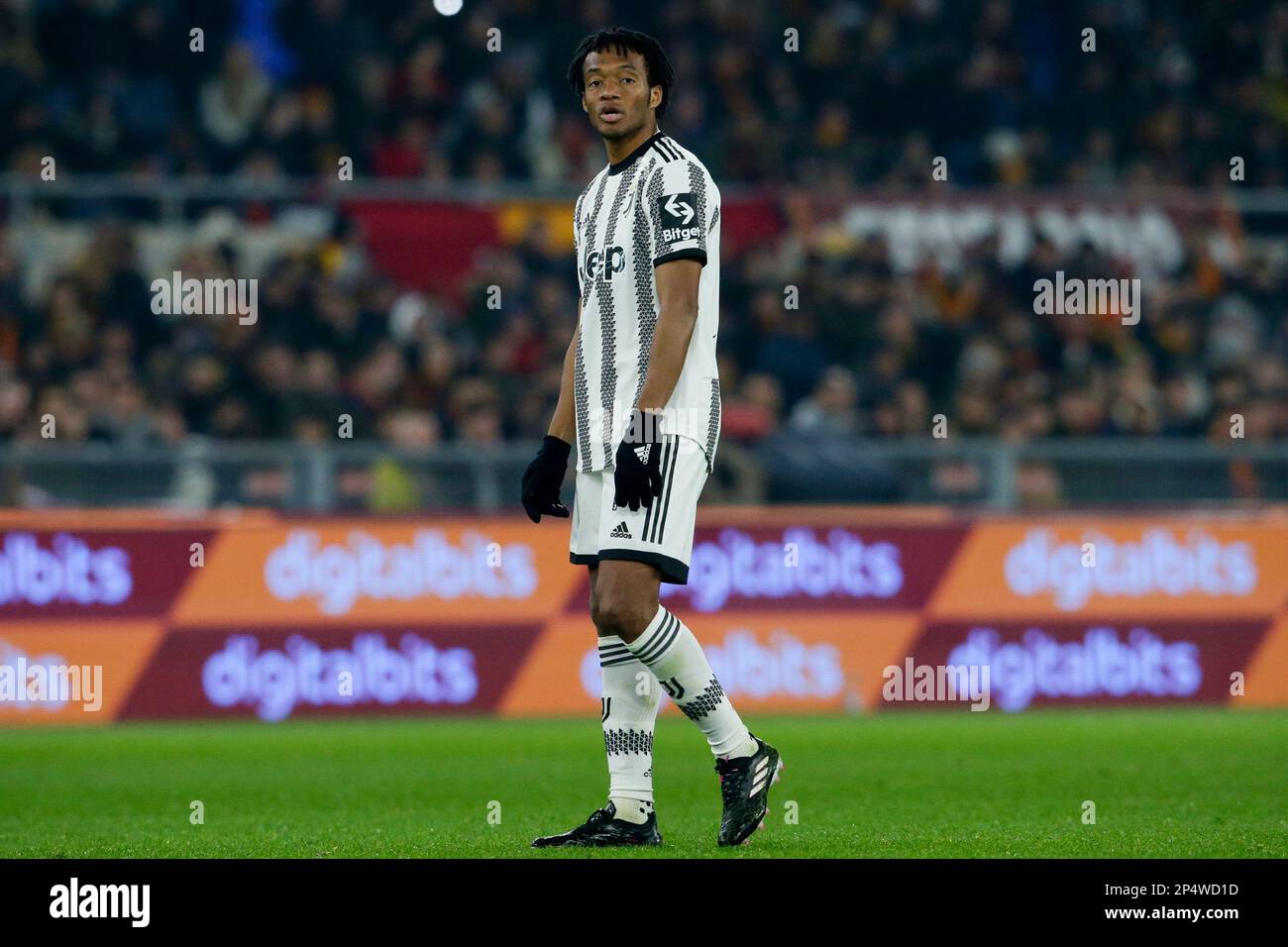 Juventus' Colombian midfielder Juan Cuadrado looks during the Serie A ...