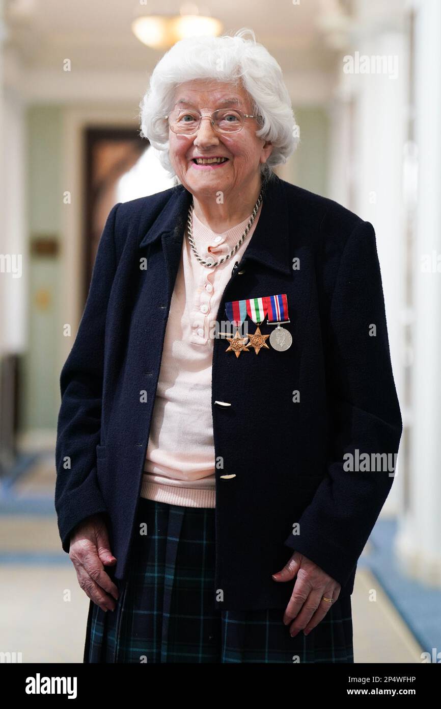 WWII veteran Mildred Schultz, 99, who served with the Special ...