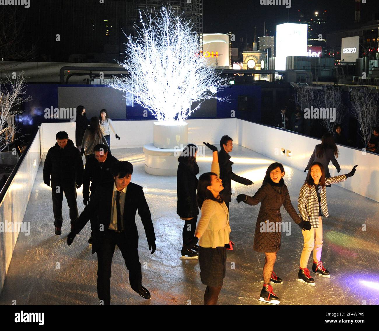 A skating rink opens on the roof of Matsuya Ginza department store in ...