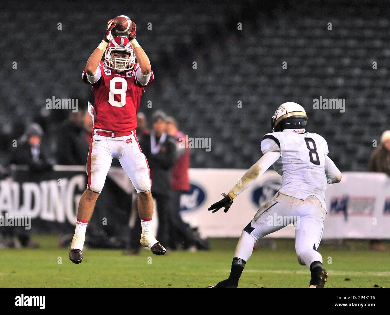 December 7, 2013 Anaheim, CA.Matthew Rockett #8 catches the pass in ...