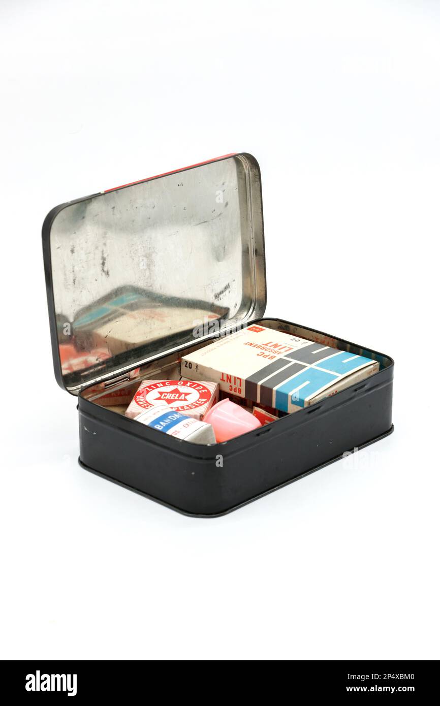 Vintage first aid kit hi-res stock photography and images - Alamy