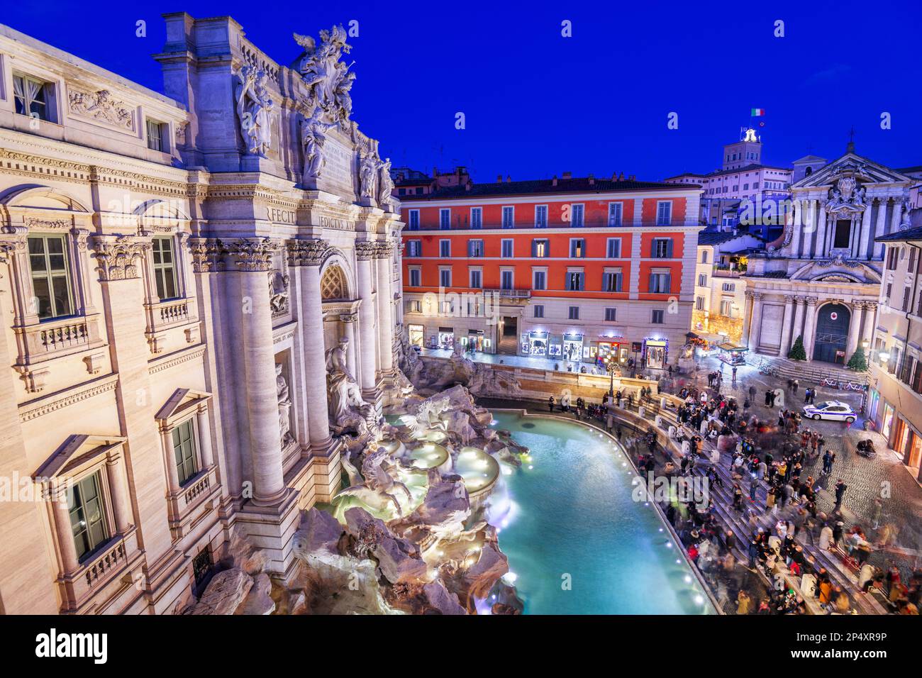 The trevi fountain monument famous square fontana di trevi rome hi-res ...