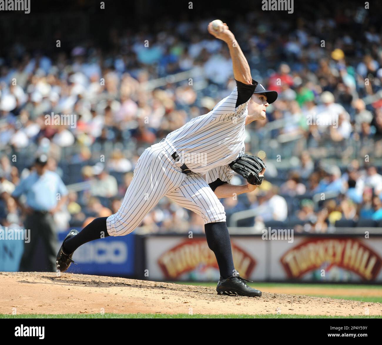 New York Yankees pitcher David Robertson (30) during game against the ...