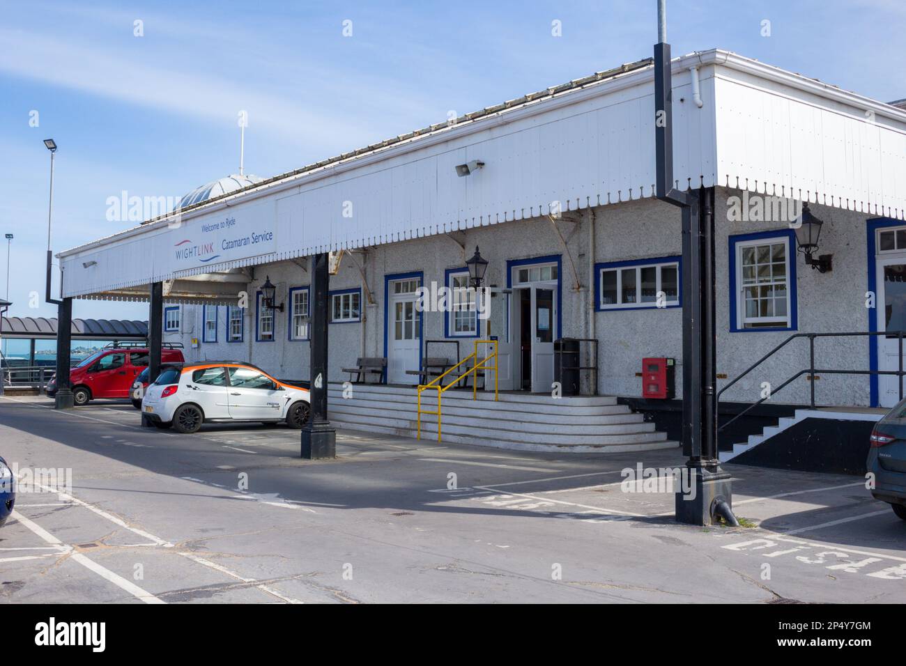 Rye pier hi-res stock photography and images - Alamy