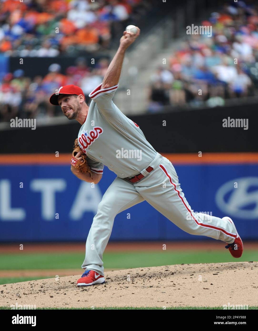 Philadelphia Phillies pitcher Cliff Lee (33) during game against the ...