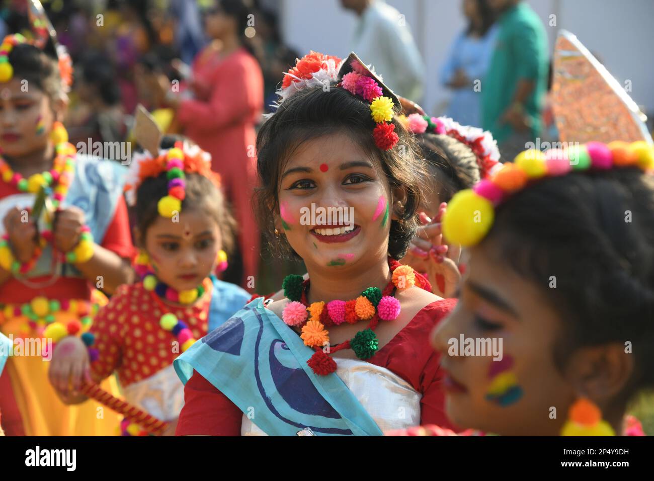 Kolkata, India. 05th Mar, 2023. Dancers performing Basanta Utsav to ...