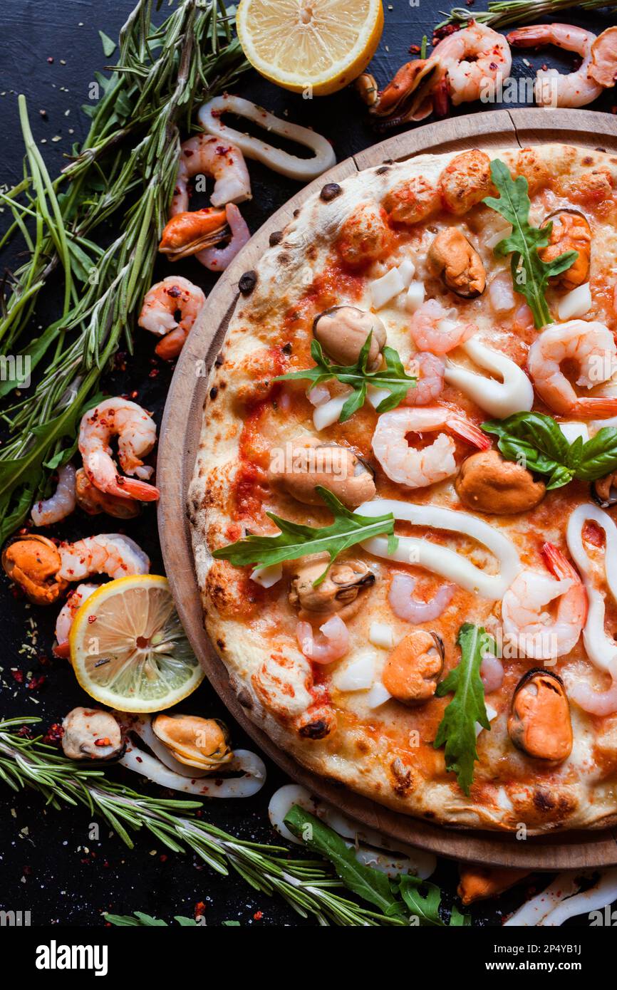 seafood pizza delicious italian meal Stock Photo - Alamy