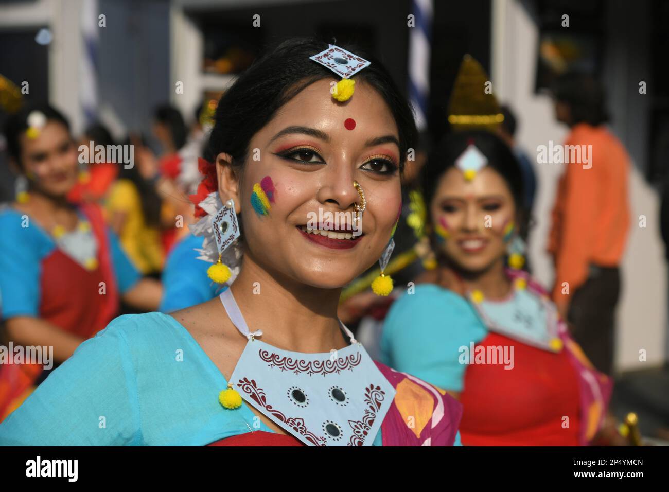 Kolkata, India. 05th Mar, 2023. Dancers performing Basanta Utsav to ...