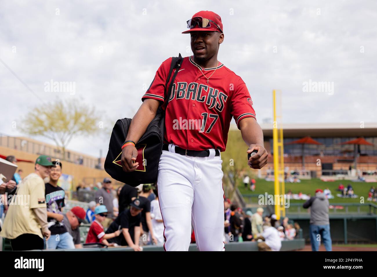 Scottsdale, United States. 25th Feb, 2023. Diamonback player arriving ...