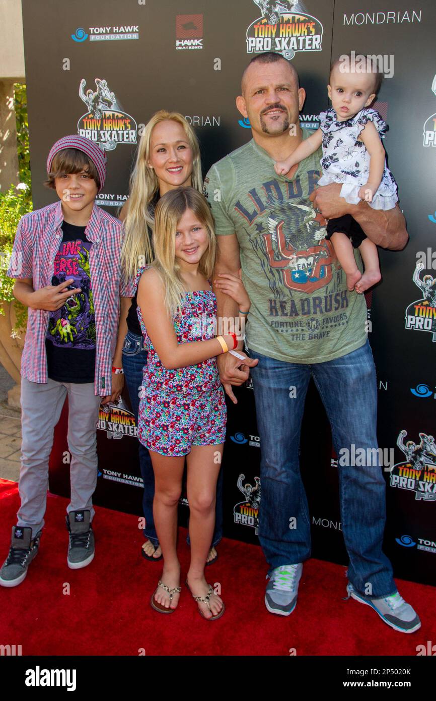 Heidi Northcott and Chuck Liddell arrive at the 9th Annual Stand Up For ...