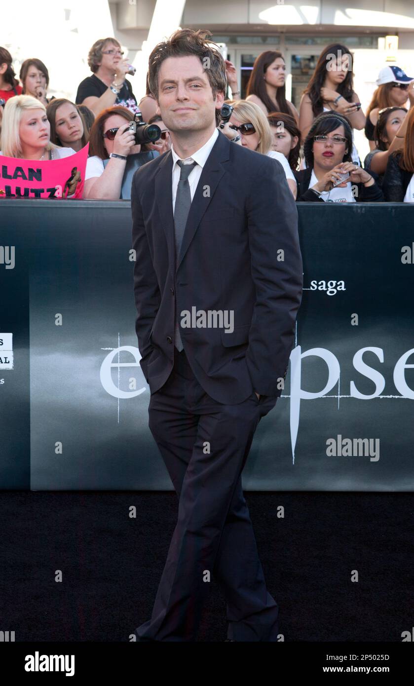 Justin Kirk arrives for the Los Angeles Premiere of 'The Twilight Sage ...