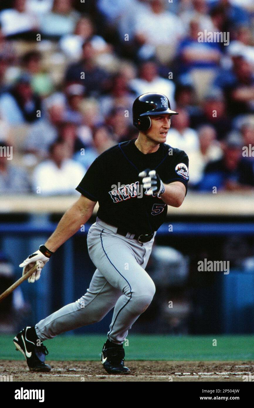 John Olerud of the New York Mets during a game against the Los Angeles ...
