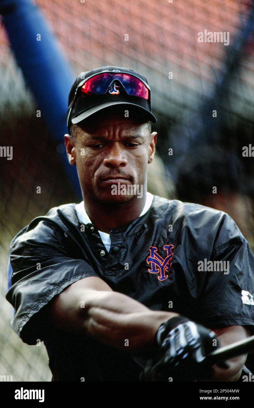 Rickey Henderson of the New York Mets during a game against the Los ...