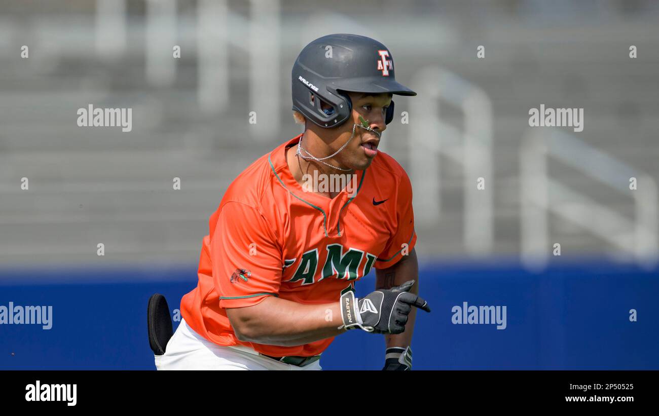 Florida A&M outfielder Ty Jackson (19) runs during an NCAA baseball ...
