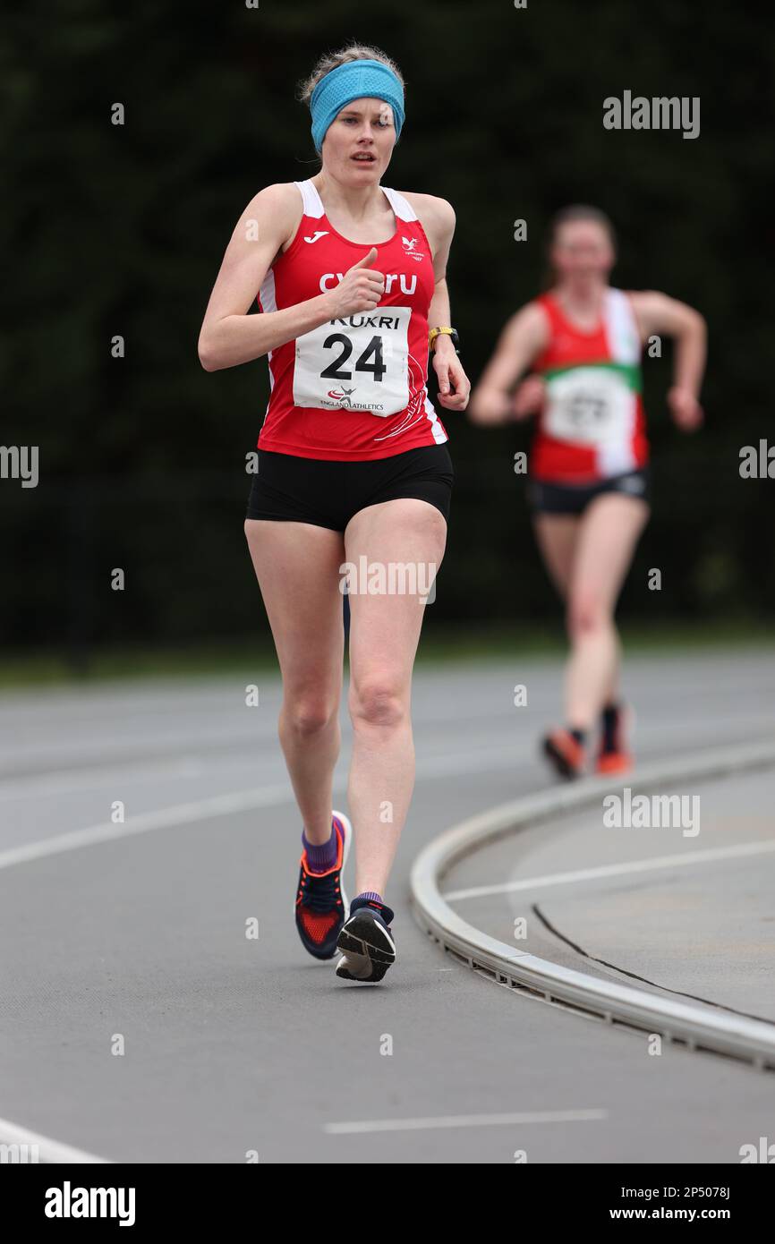 Bethan Davies in the 10000m at the England Athletics Winter Race Walk ...