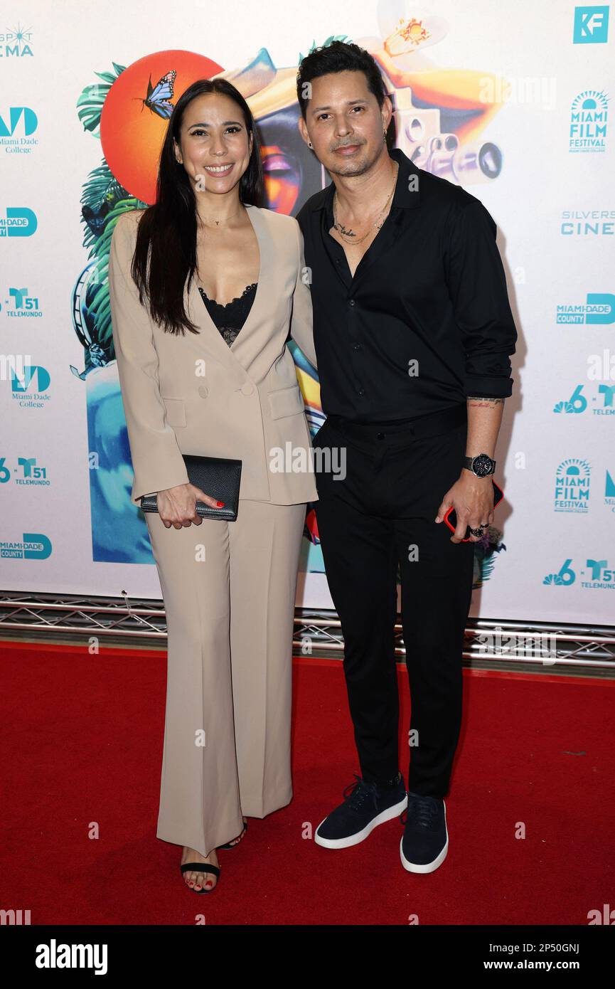 MIAMI, FLORIDA - MARCH 05: Yuliet Cruz and Leoni Torres attend the 40th ...