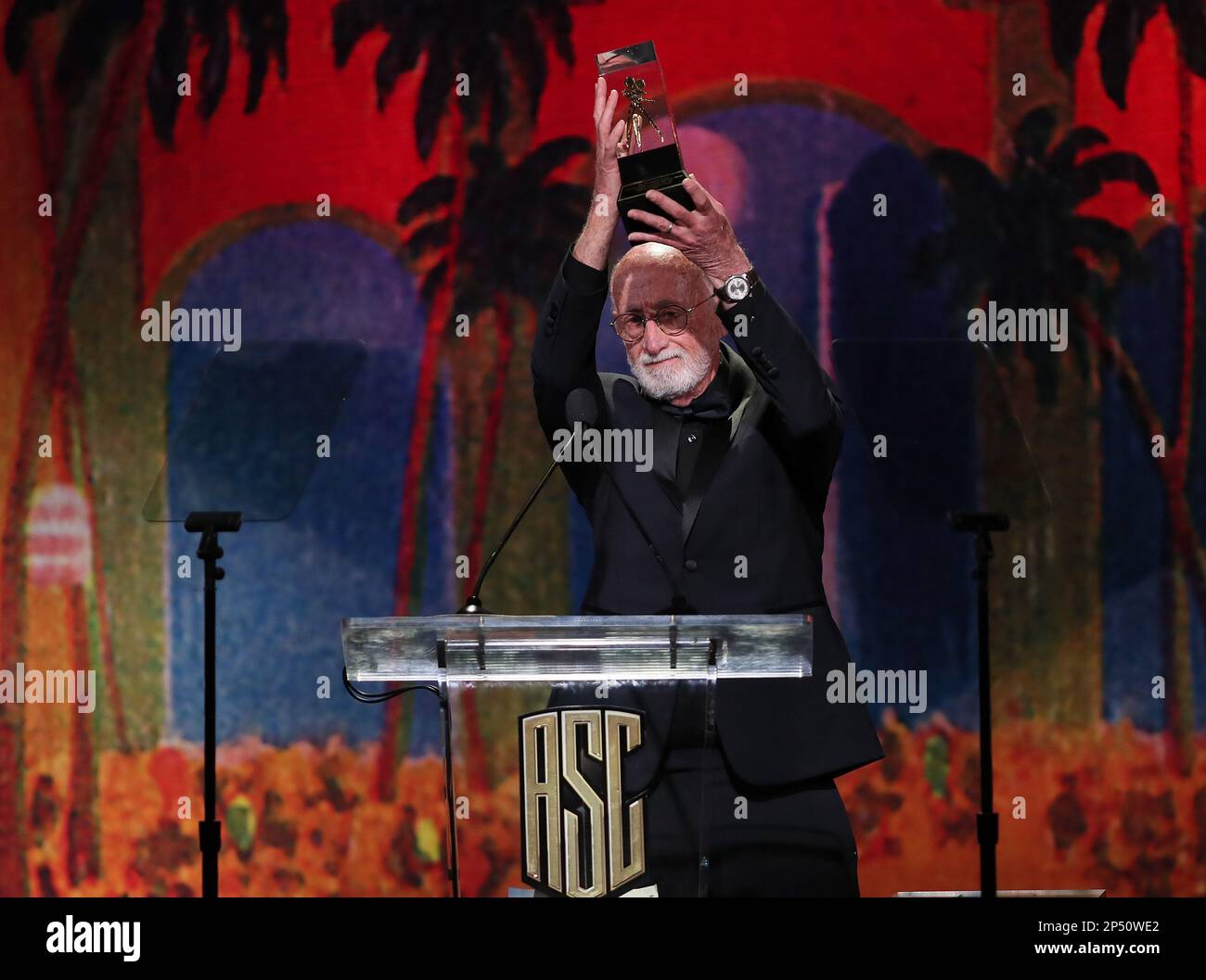 Beverly Hills, USA. 05th Mar, 2023. Stephen Goldblatt, ASC, BSC accepts ...