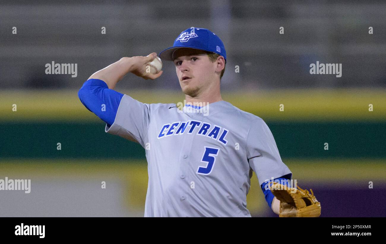 Central Connecticut State infielder Brady Short (5) throws during an ...