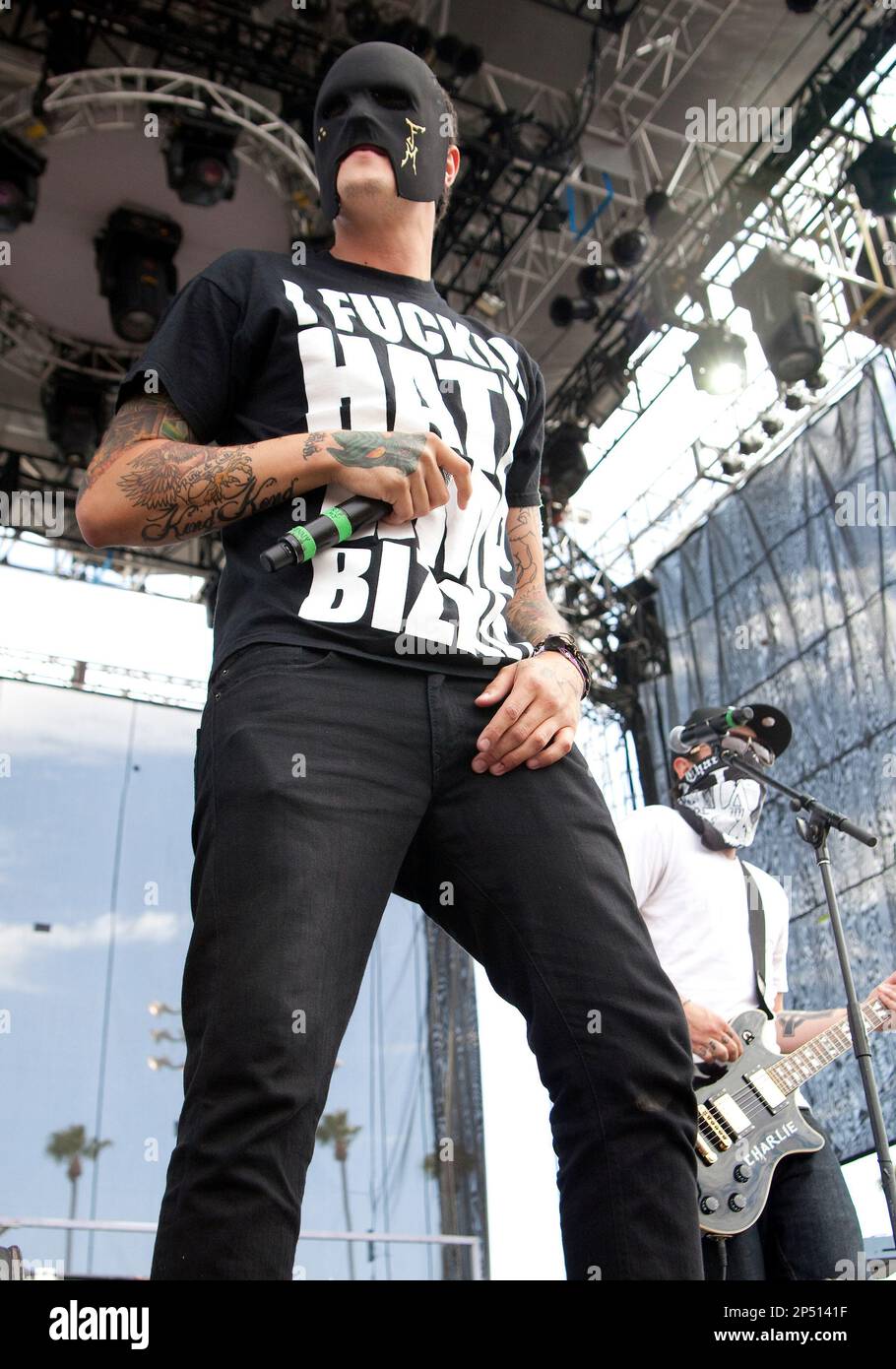 Funny Man of Hollywood Undead performs at EPICENTER '09: 'So Cal's Rock ...