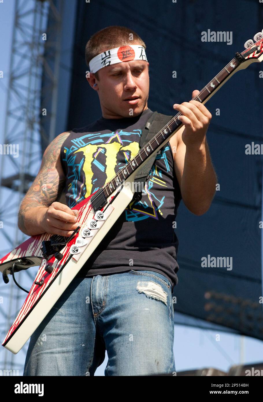 Guitarist Dan Jacobs of Atreyu performs at EPICENTER '09: 'So Cal's ...