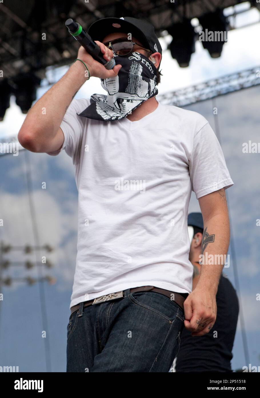 Charlie Scene of Hollywood Undead performs at EPICENTER '09: 'So Cal's ...