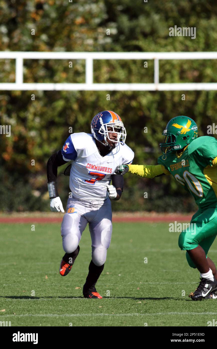 Bayside Commodores Jeremiah Harris #7 in action, running a route ...