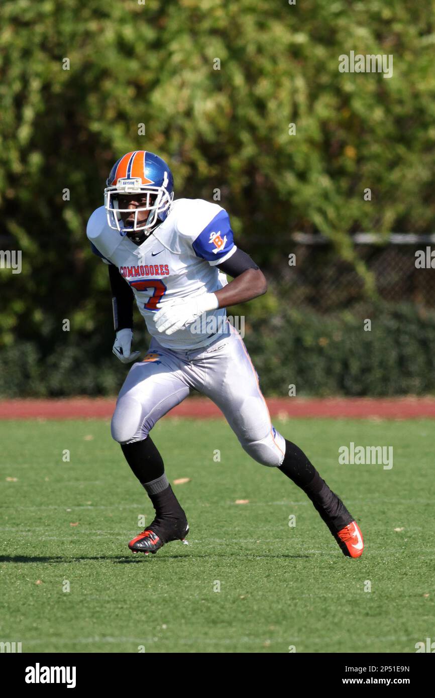 Bayside Commodores Jeremiah Harris #7 in action, running a route ...