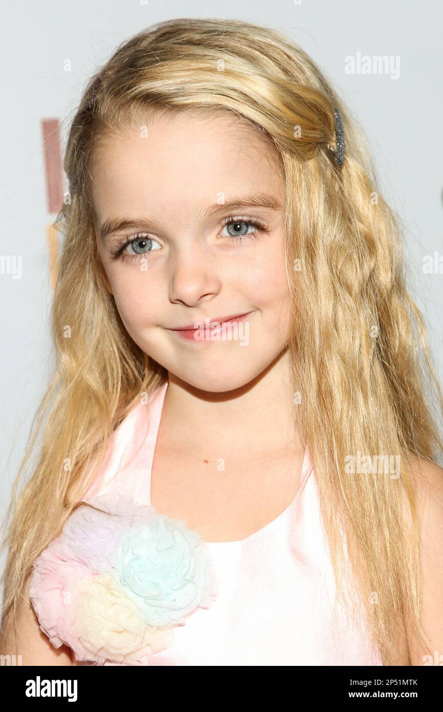 Mckenna Grace 2013 Mia Talerico And Mckenna Grace Hi Res Stock