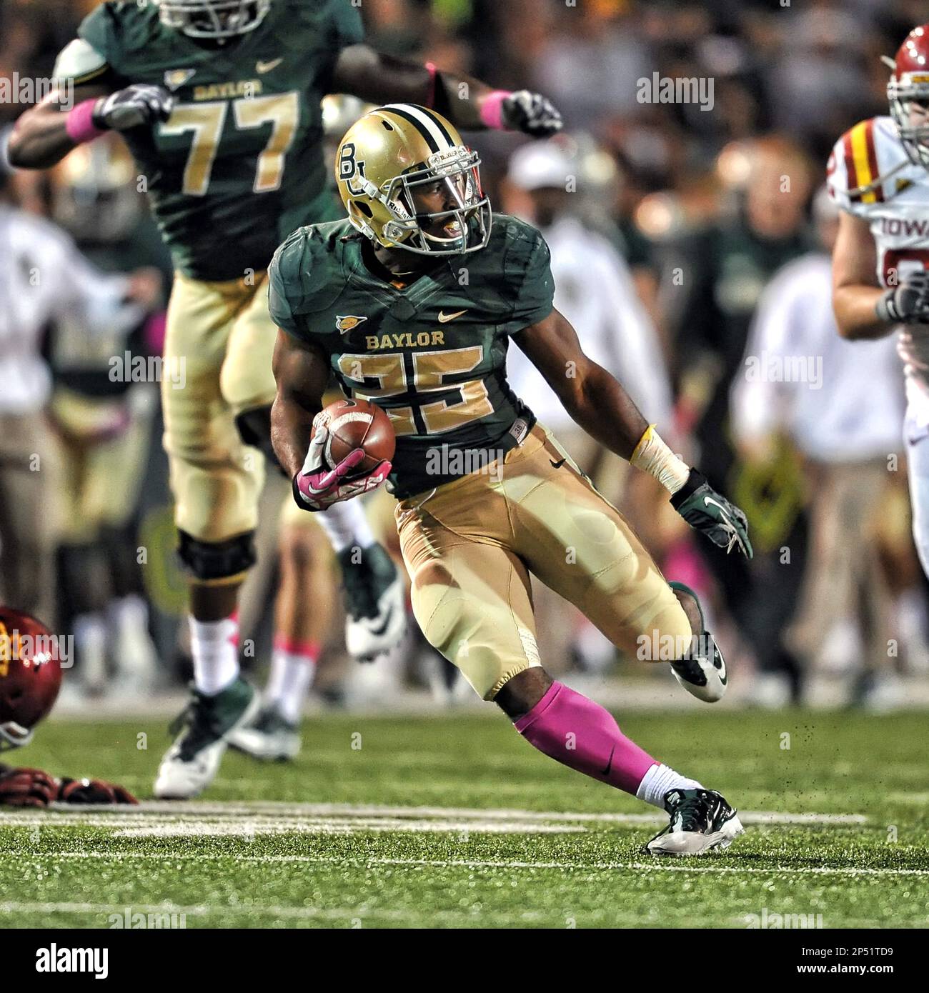 Baylor Bears running back Lache Seastrunk (25) carries the ball during ...