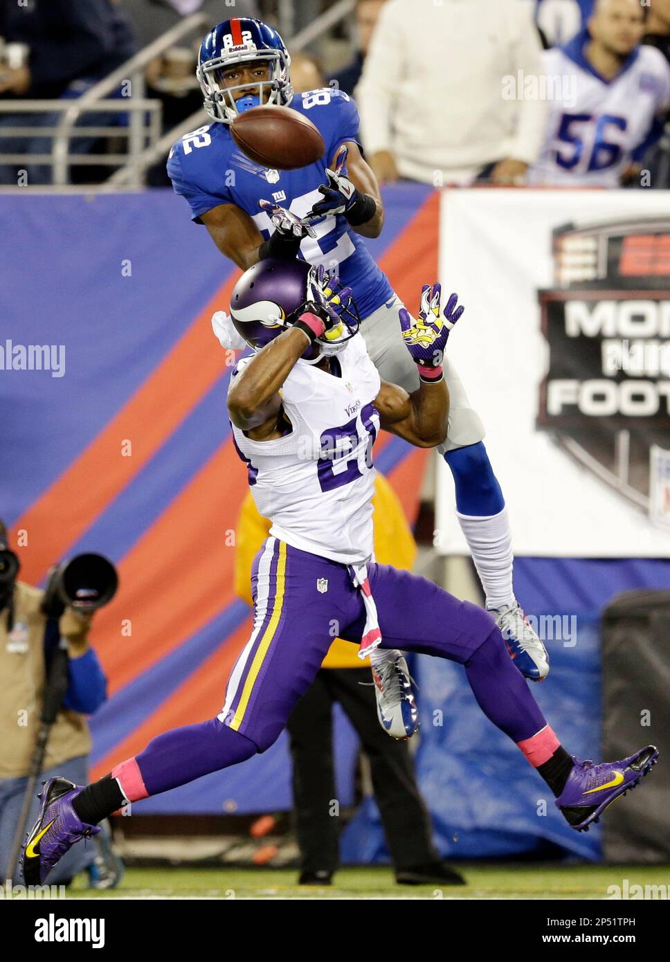 New York Giants wide receiver Rueben Randle (82) catches a pass for a ...