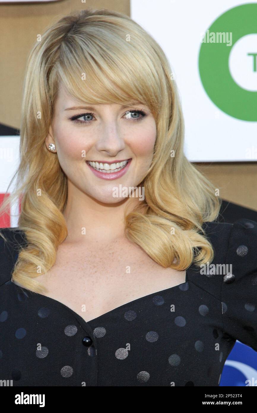 Actress Melissa Rauch attends the CW, CBS and Showtime 2013 summer TCA ...