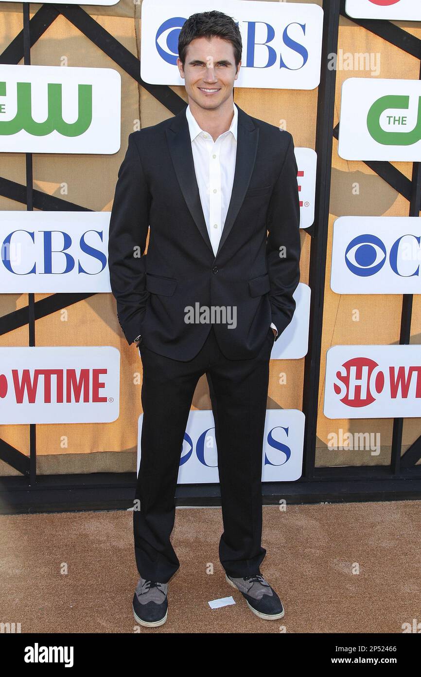 Actor Robbie Amell attends the CW, CBS and Showtime 2013 summer TCA ...