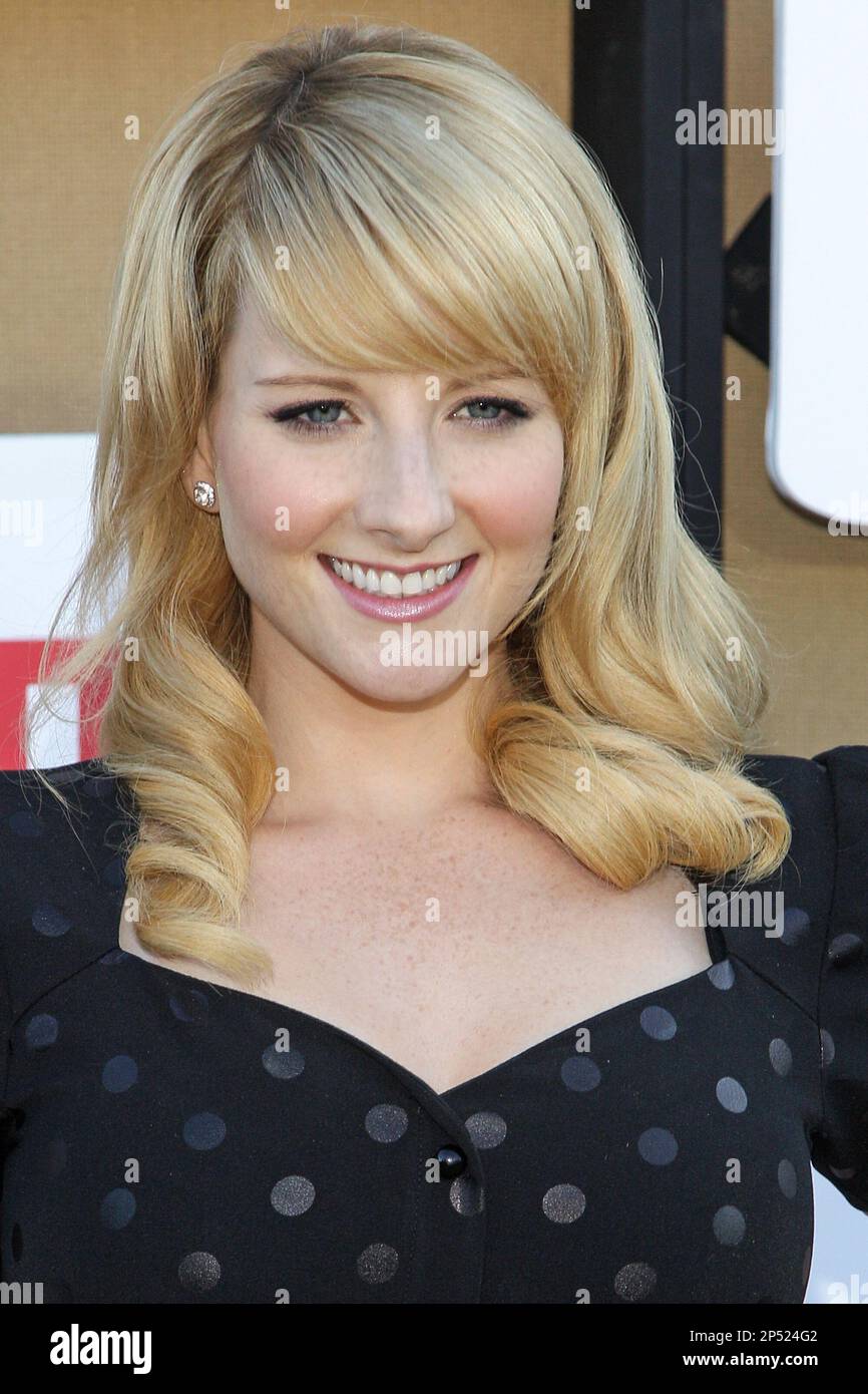 Actress Melissa Rauch attends the CW, CBS and Showtime 2013 summer TCA ...