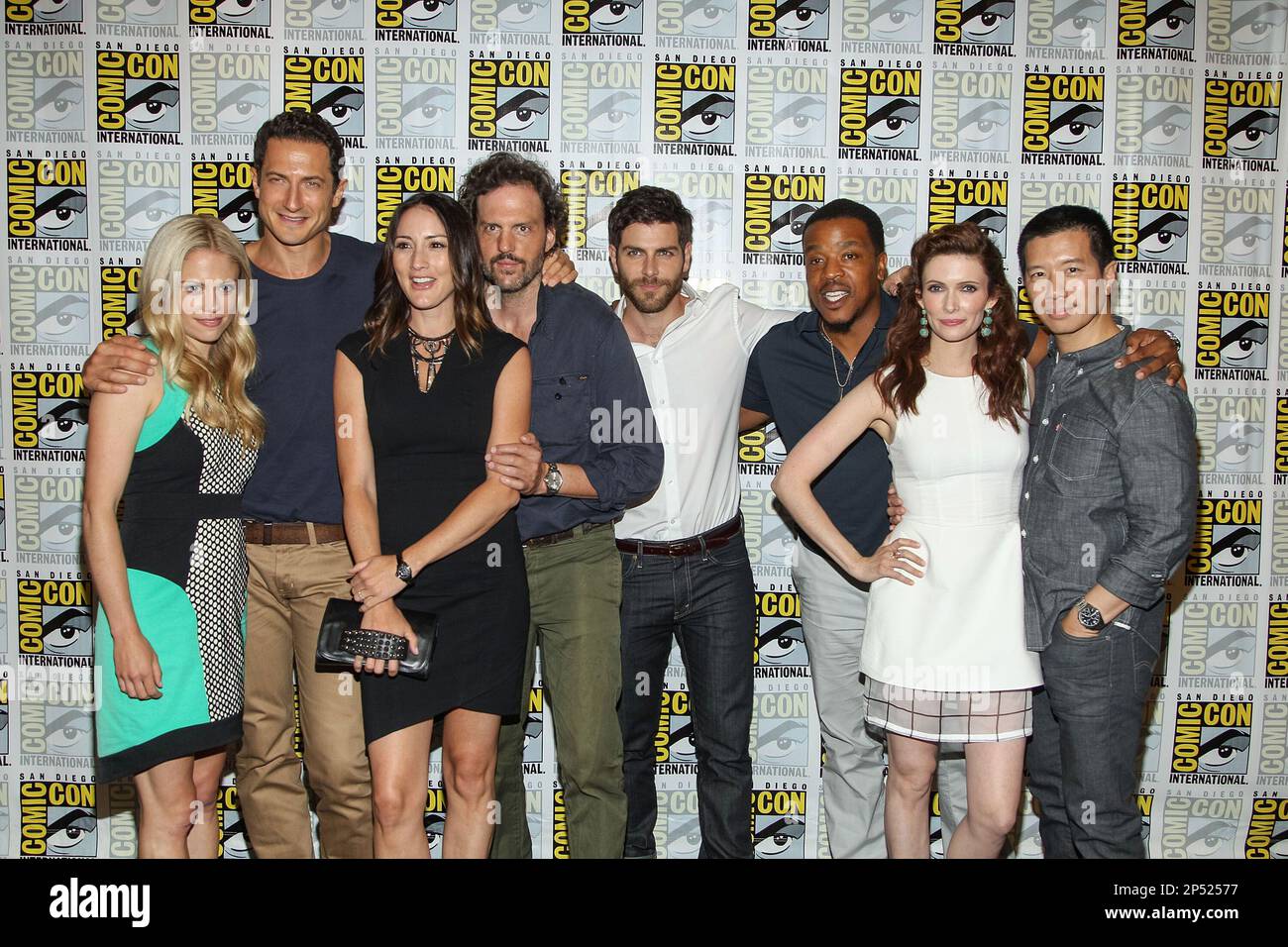 (L-R) Actors Claire Coffee, Sasha Roiz, Bree Turner, Silas Weir ...