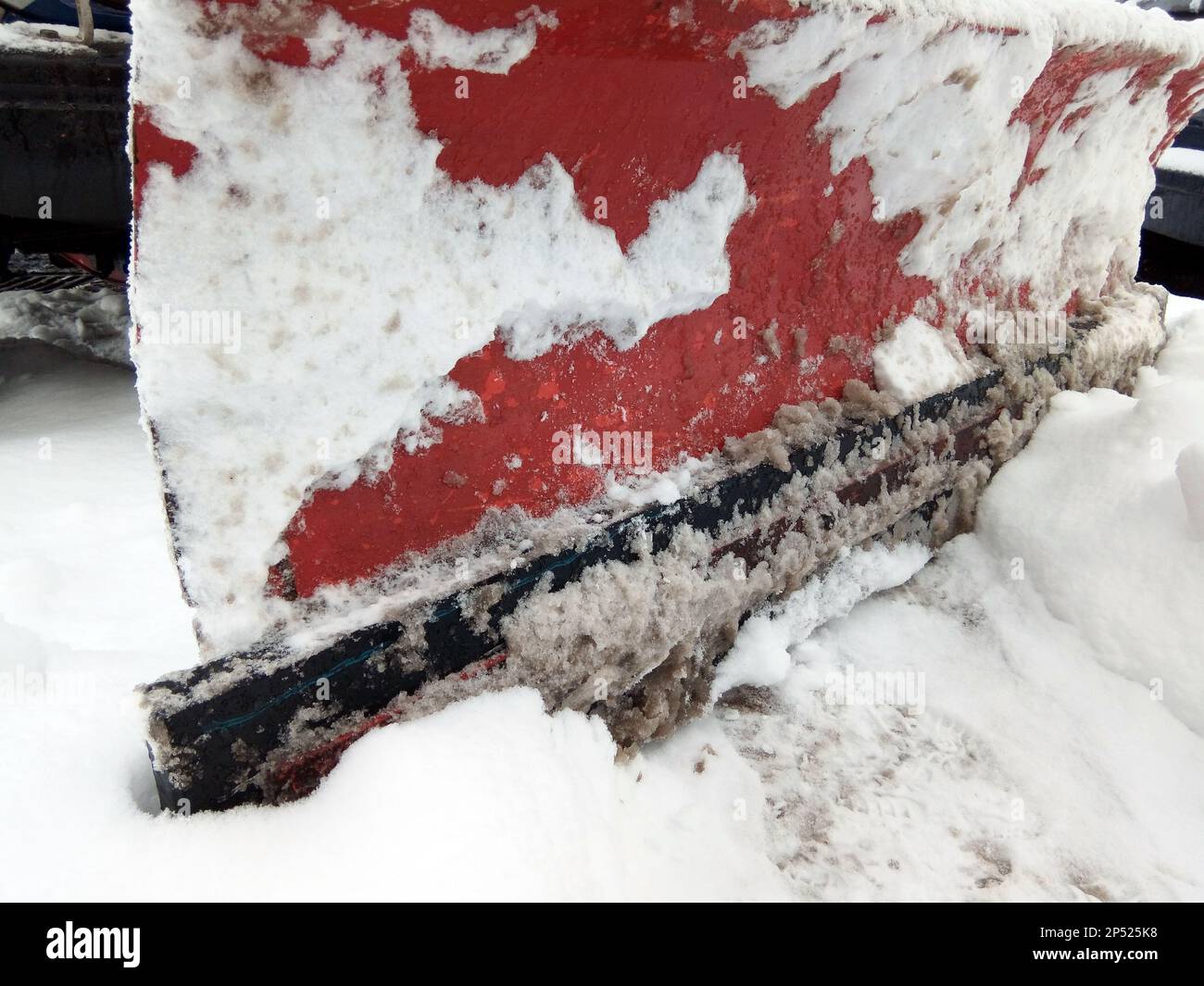 a blade pushes the snow Stock Photo - Alamy
