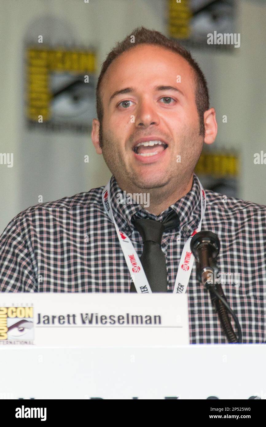 ETOnline reporter Jarett Wieselman attends the Teen Wolf panel during ...