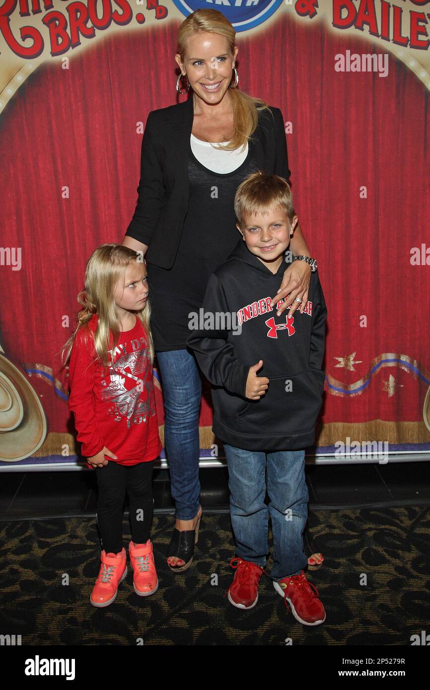 Gena Lee Nolin, son Spencer, and daughter Stella attend the premiere of ...
