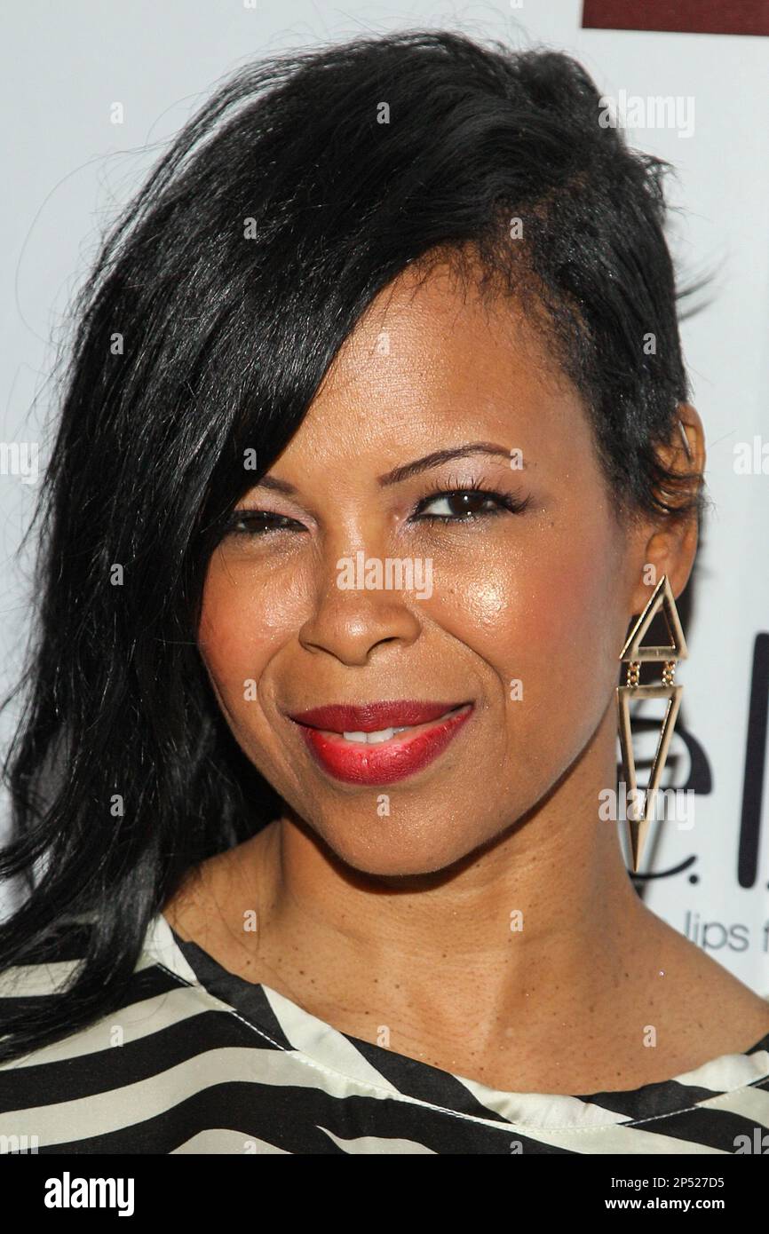 Singer Dawn Robinson attends the Series Premiere Of TV One's "R&B Divas ...