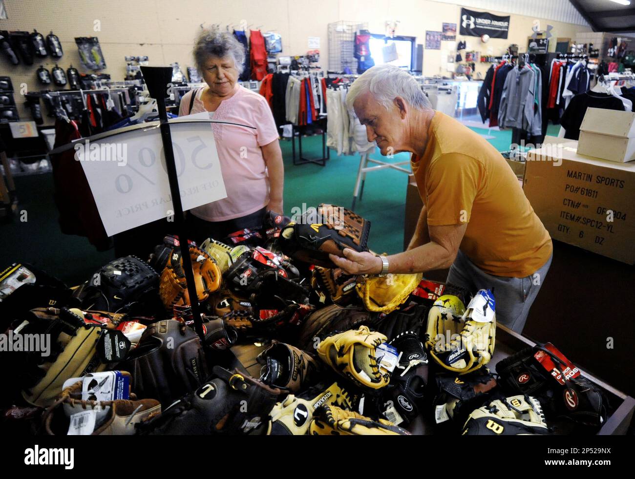 In this Oct. 16, 2013 photo, Roger Crabtree, right, and Linda Crabtree ...