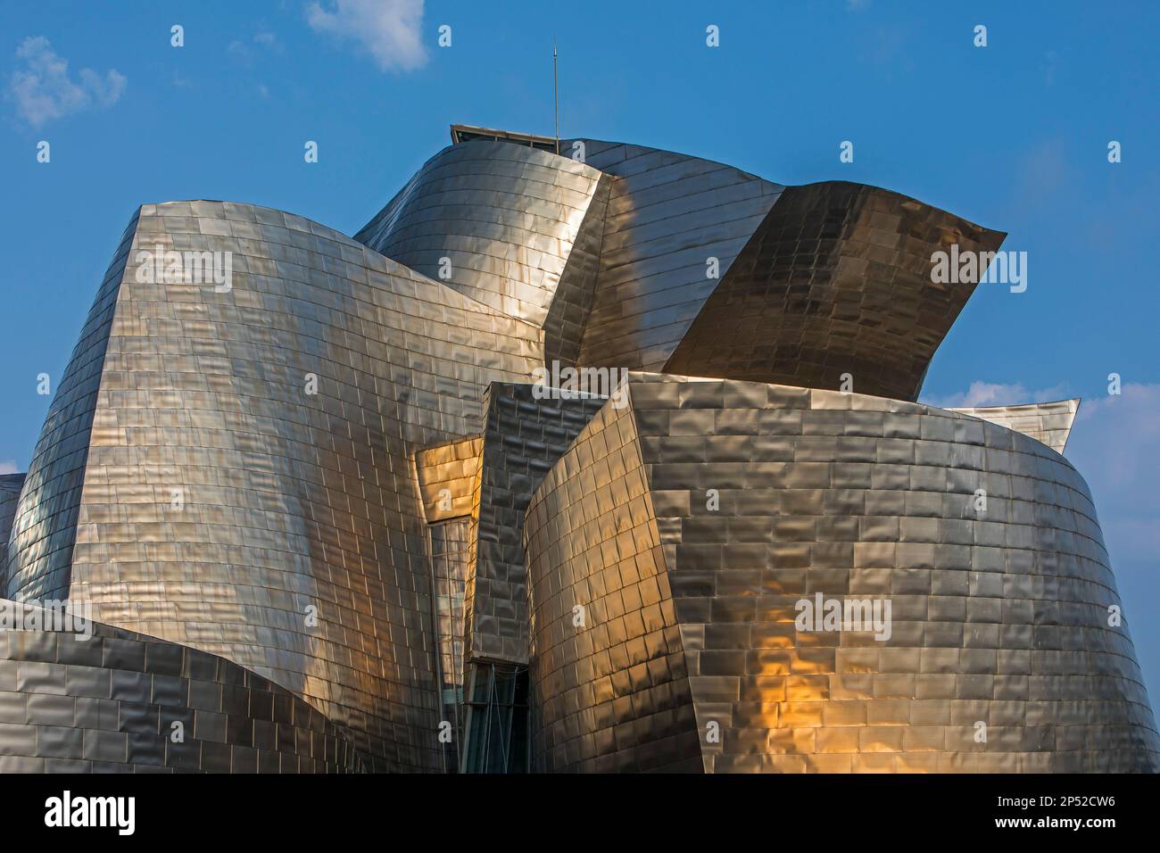 Guggenheim museum roof exterior hi-res stock photography and images - Alamy