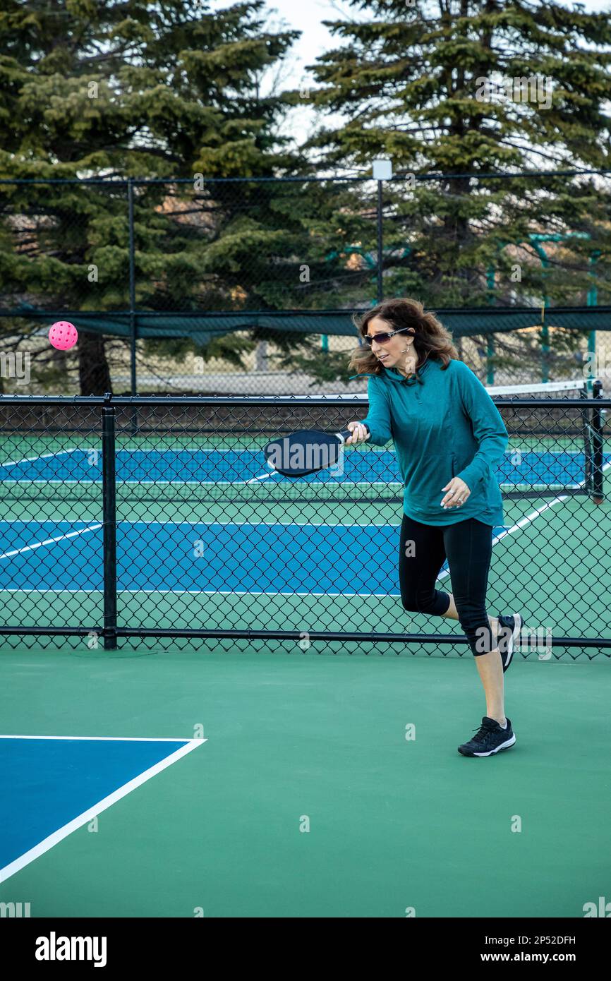 Female pickleball player hi-res stock photography and images - Alamy