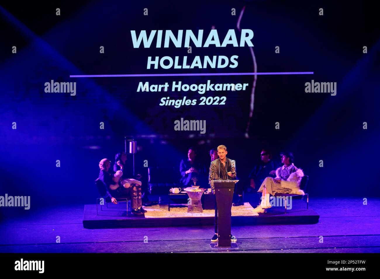 LEUSDEN - 06/03/2023, Mart Hoogkamer receives the Edison Pop prize in ...