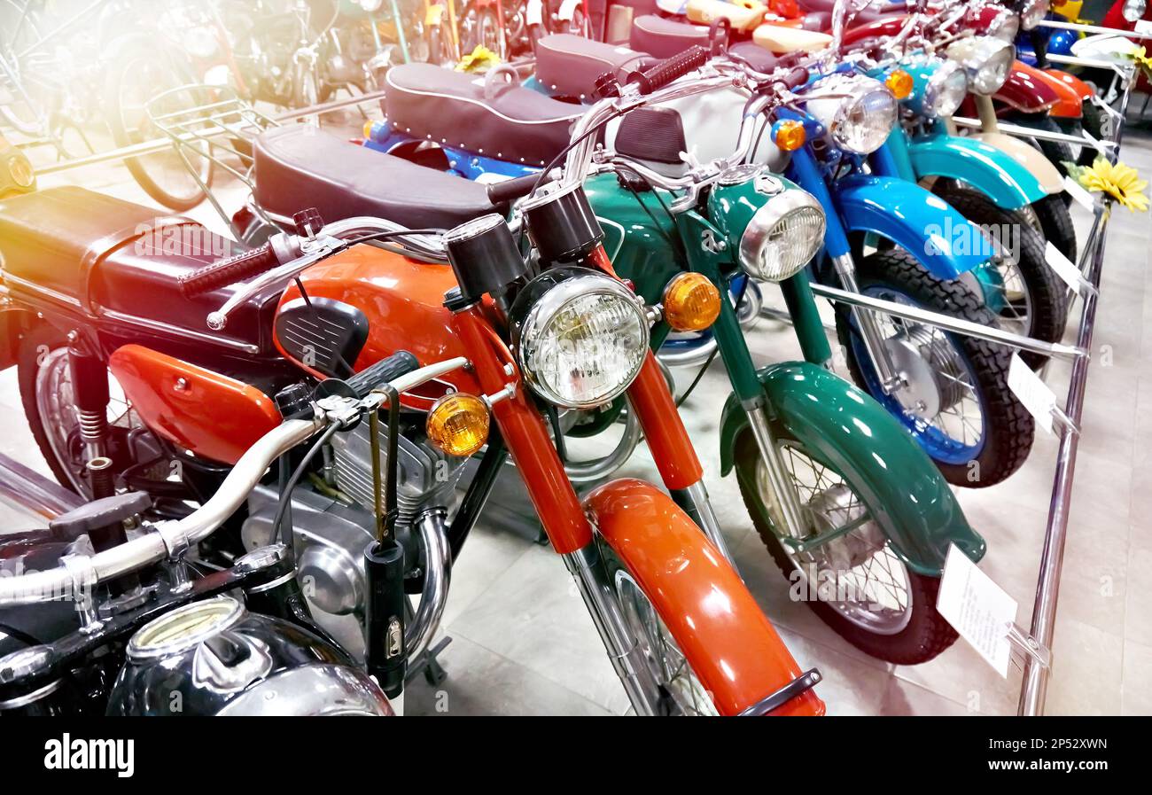 Retro motor store hi-res stock photography and images - Alamy