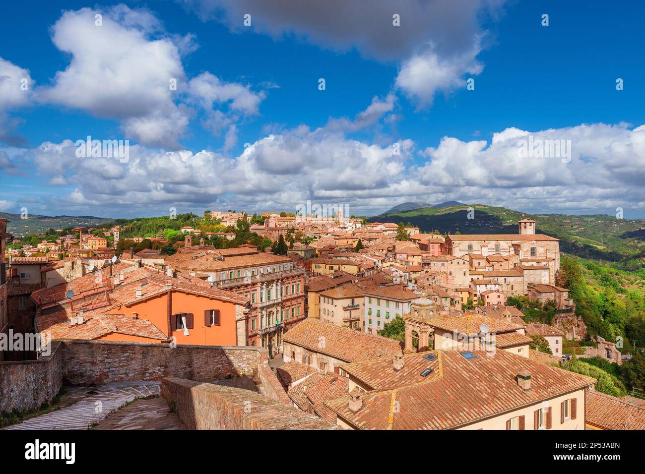 Skyline and city center hi-res stock photography and images - Alamy
