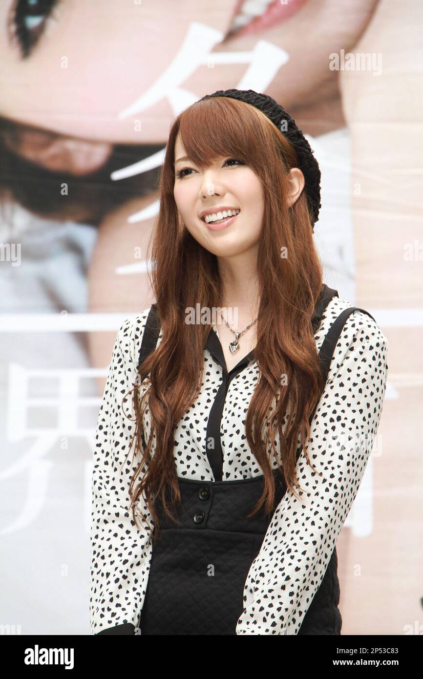 Japanese AV actress Yui Hatano promotes her new photo album in Taipei ...