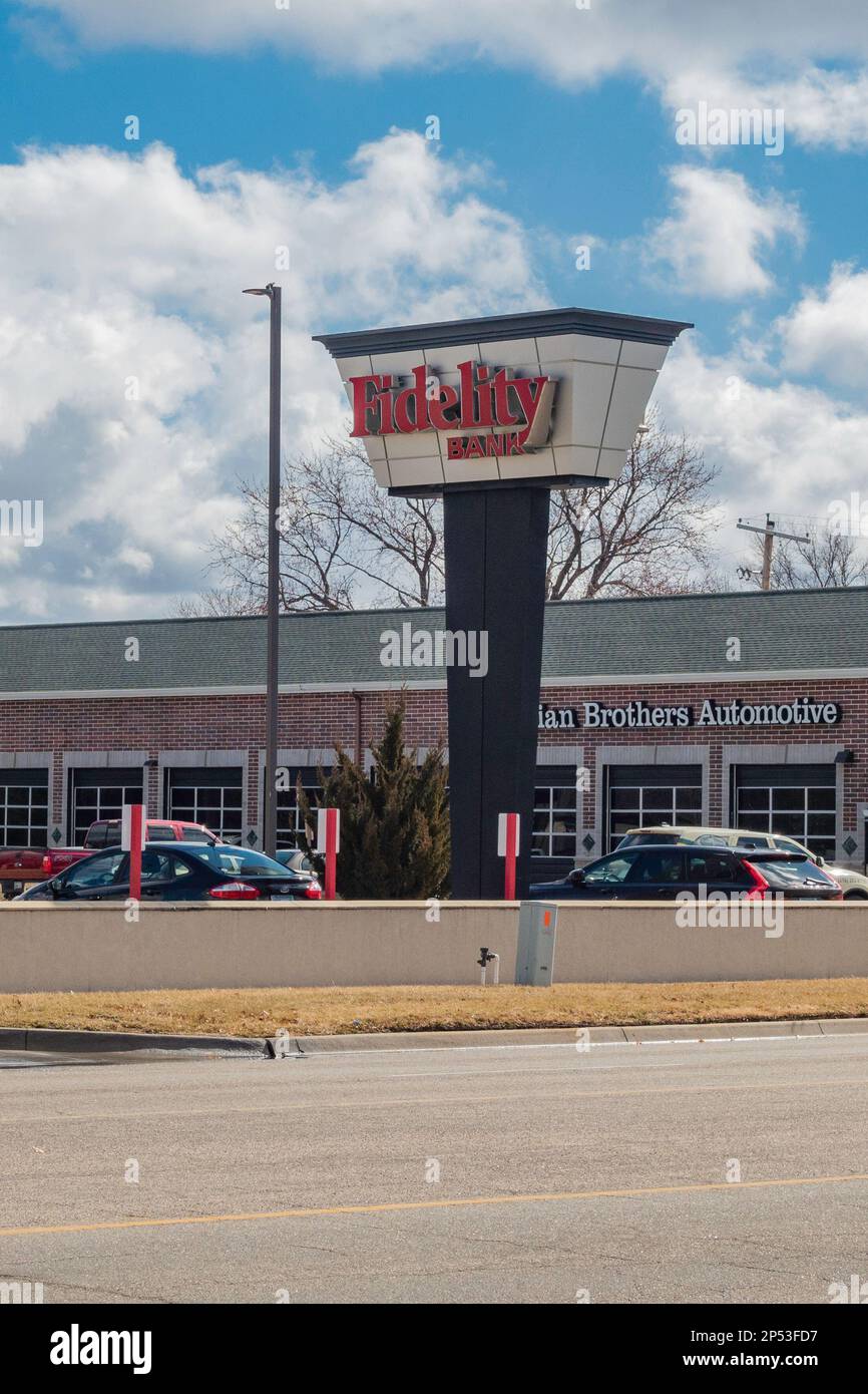 Fidelity bank sign hi-res stock photography and images - Alamy