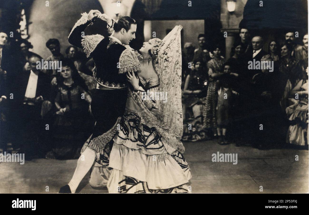 Helen dance hi-res stock photography and images - Alamy