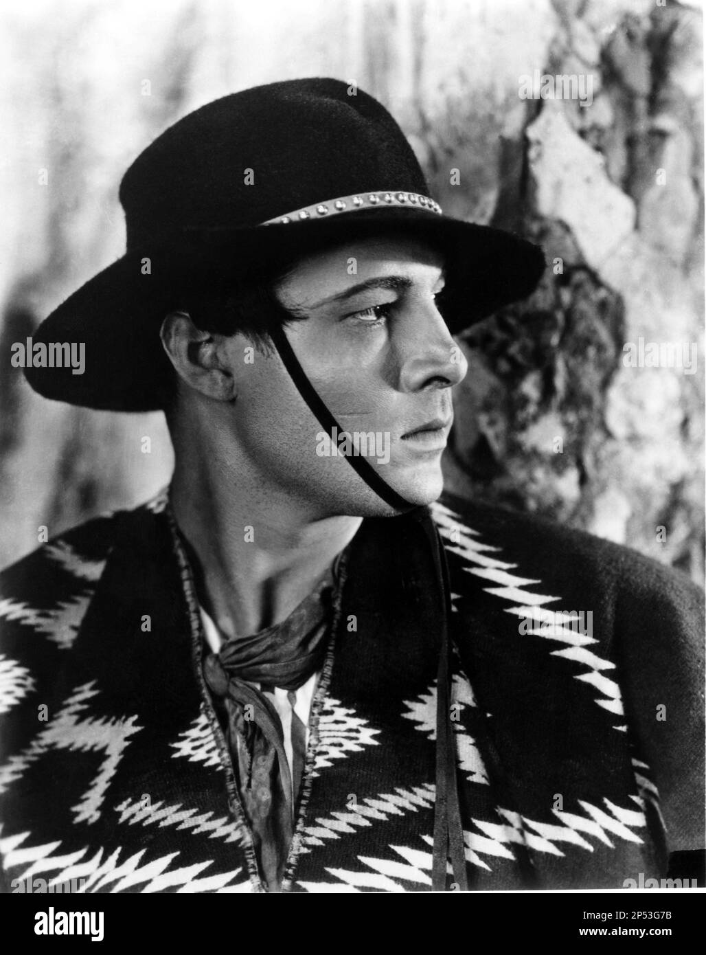 1922 , USA: The silent screen movie actor RUDOLPH VALENTINO ( born ...
